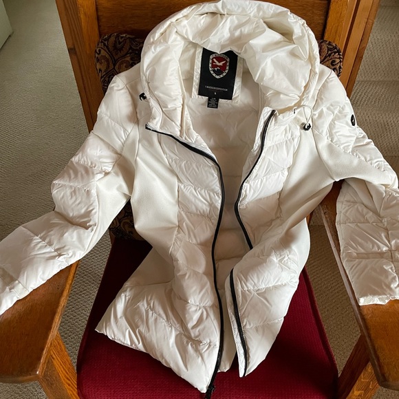 1 Madison | Jackets & Coats | Madison Expedition White Coat | Poshmark